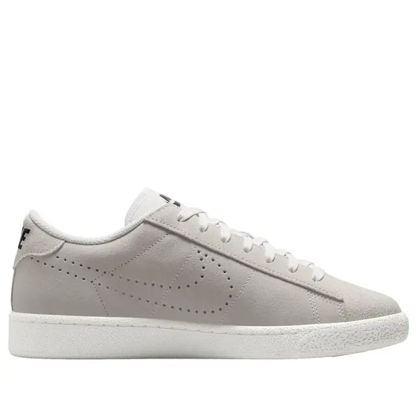Nike Classic Sneakers - Sail/black/sail