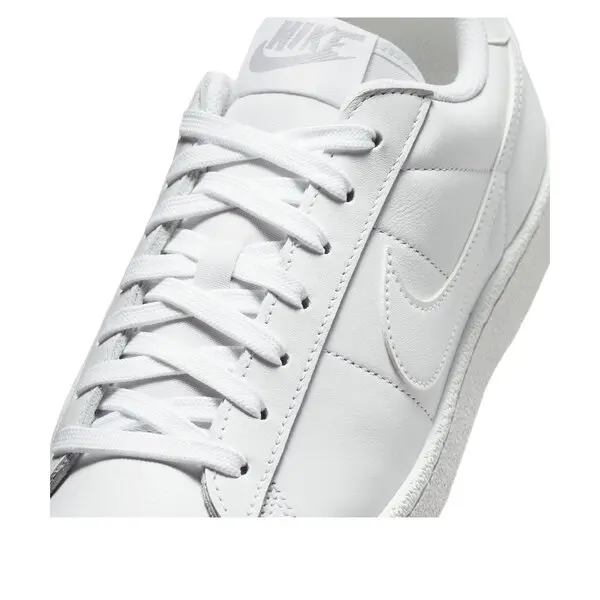 Nike Classic Sneakers - White/white