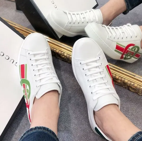 Gucci Gg Print Ace Sneakers - Gray