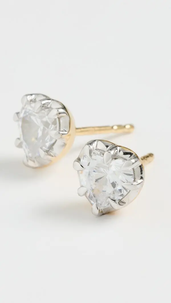 Shashi Objection Studs