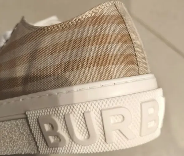 Burberry Plaid Low-cut Casual Shoes - White