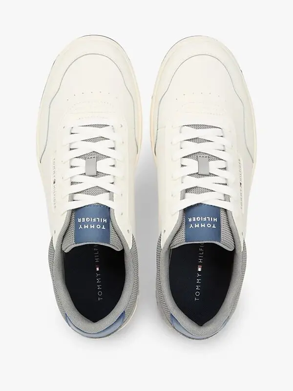 Tommy Hilfiger Round-toe Lace-up Sneakers