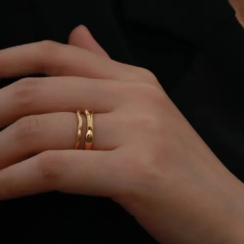 MEIDEYA Luz Double Ring Set