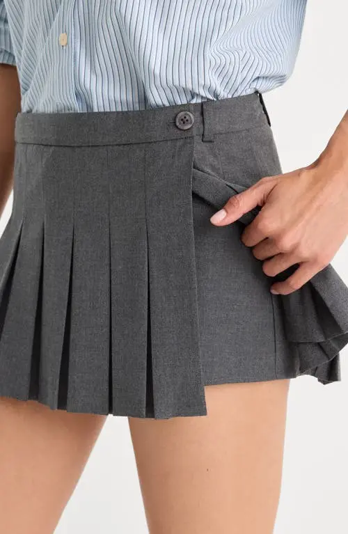 Good American Pleated Skort