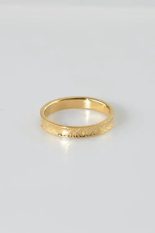 MEIDEYA Vintage Engraved Band Ring