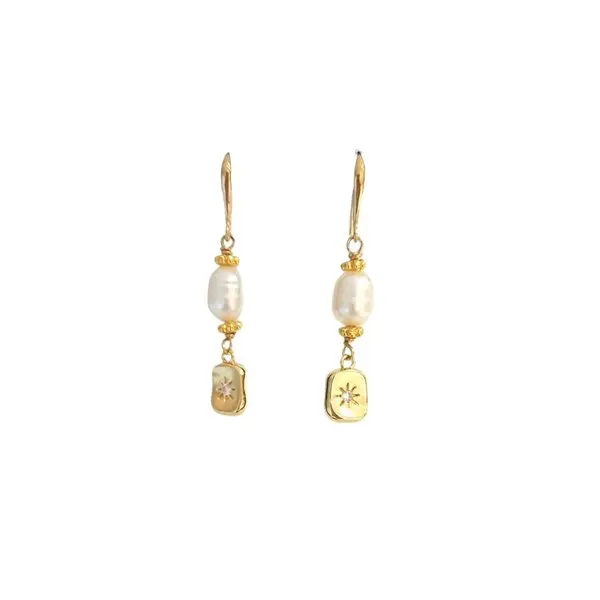 WAY TO CHIC White / Gold Golden Pearl Drop Earrings