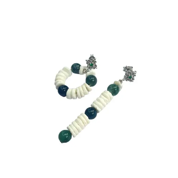 WAY TO CHIC Silver / Green / White Asymmetrical Earrings With White Shell & Moss Agate Stones
