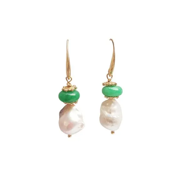 WAY TO CHIC Green / White / Gold Baroque Pearls & Jade Earrings