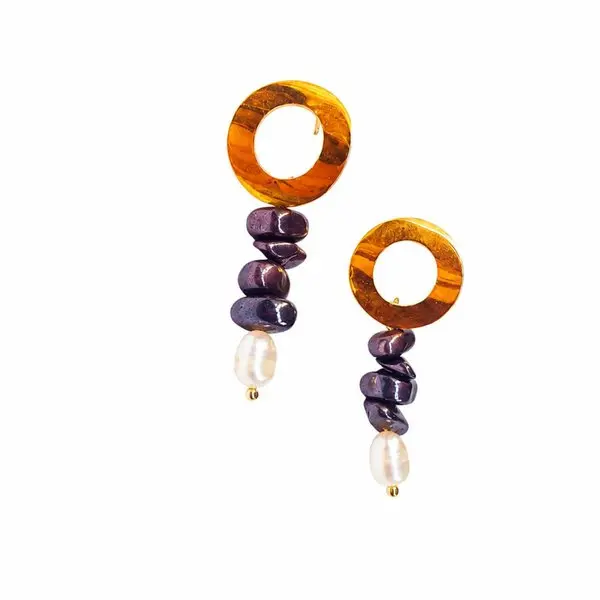 Way To Chic Gold Plated Disc Stud Earrings With Hematite Stack And Pearl - Black/gold