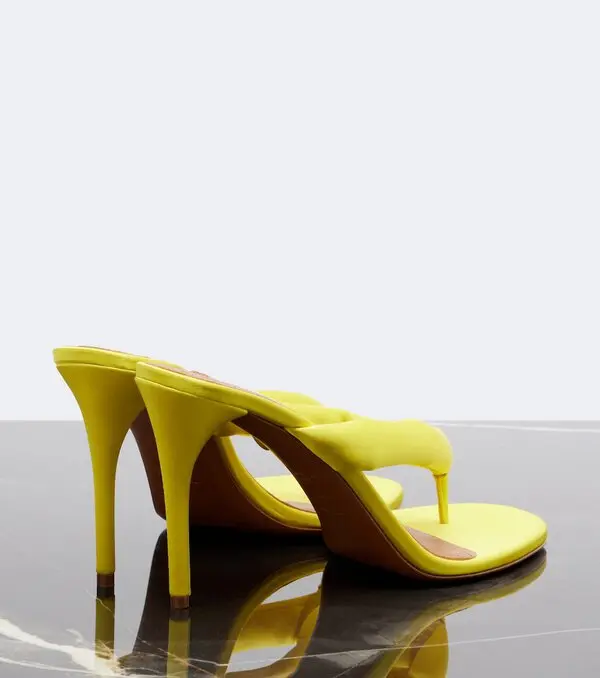Alaïa Padded Satin Thong Sandals - Yellow