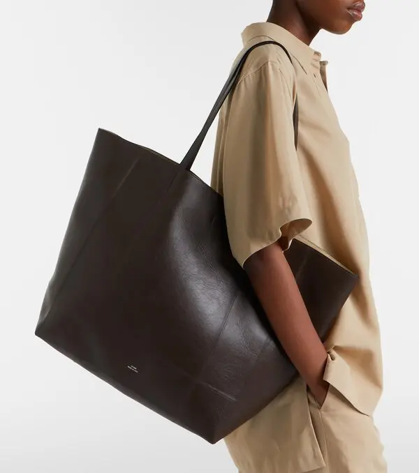 TOTEME Roam Large Leather Tote Bag - Brown