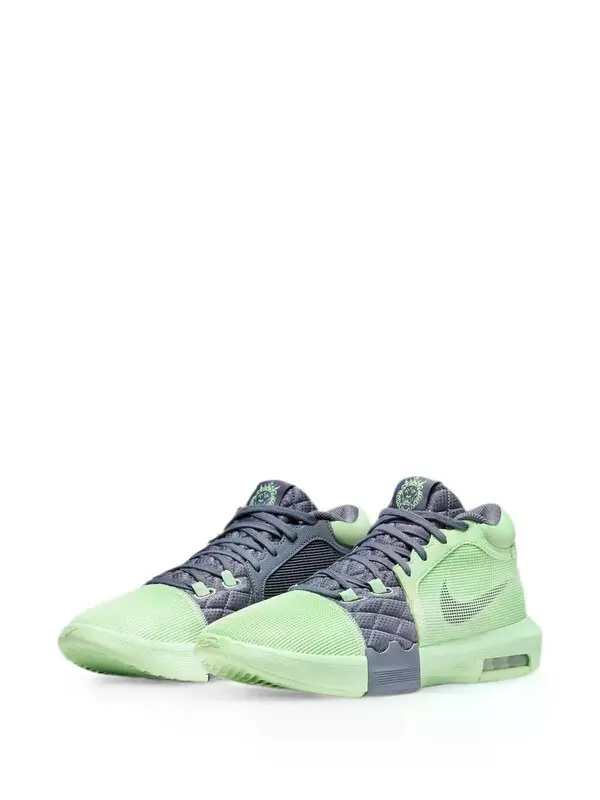 Nike Lebron Witness 8 Sneakers