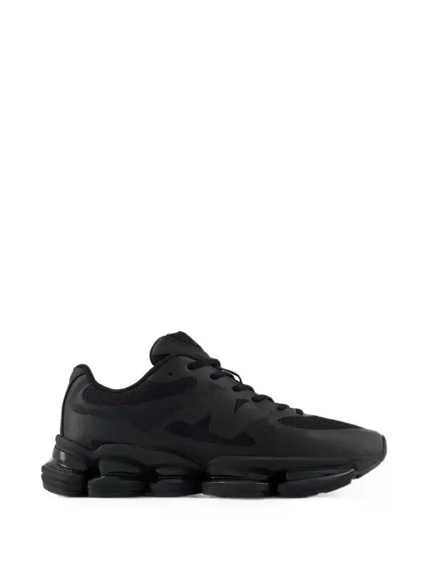 NEW BALANCE Abzorb 2000 Logo-patch Panelled Sneakers - Black