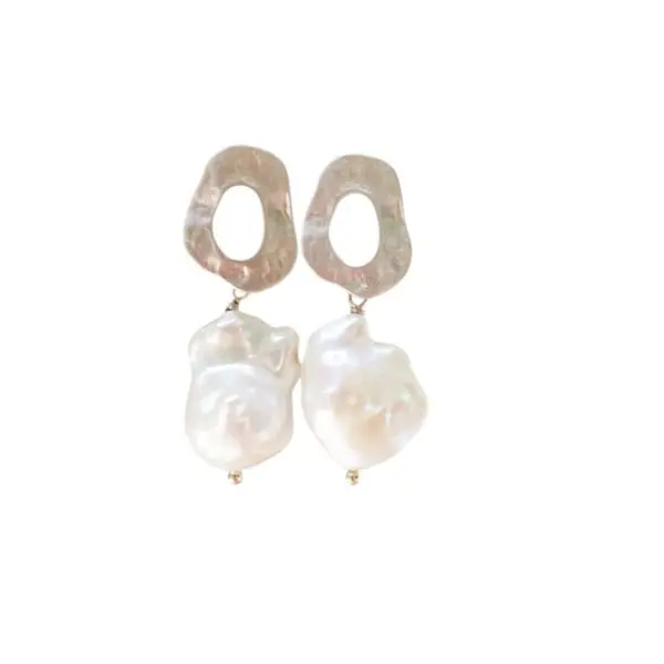 WAY TO CHIC Elegant Abstract Baroque Pearl Earrings