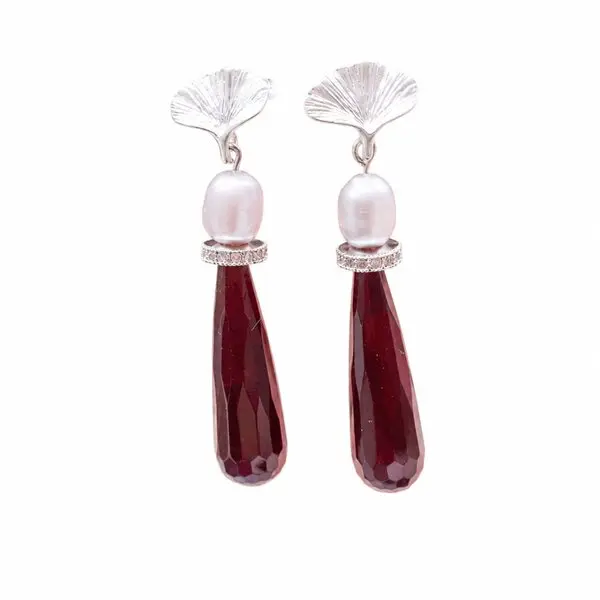 Way To Chic Silver-plated Ginkgo Motif Drop Earrings With Pearl And Black Agate - Black/grey/silver