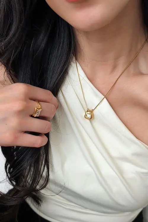 MEIDEYA Ivery Cz Pendant Necklace