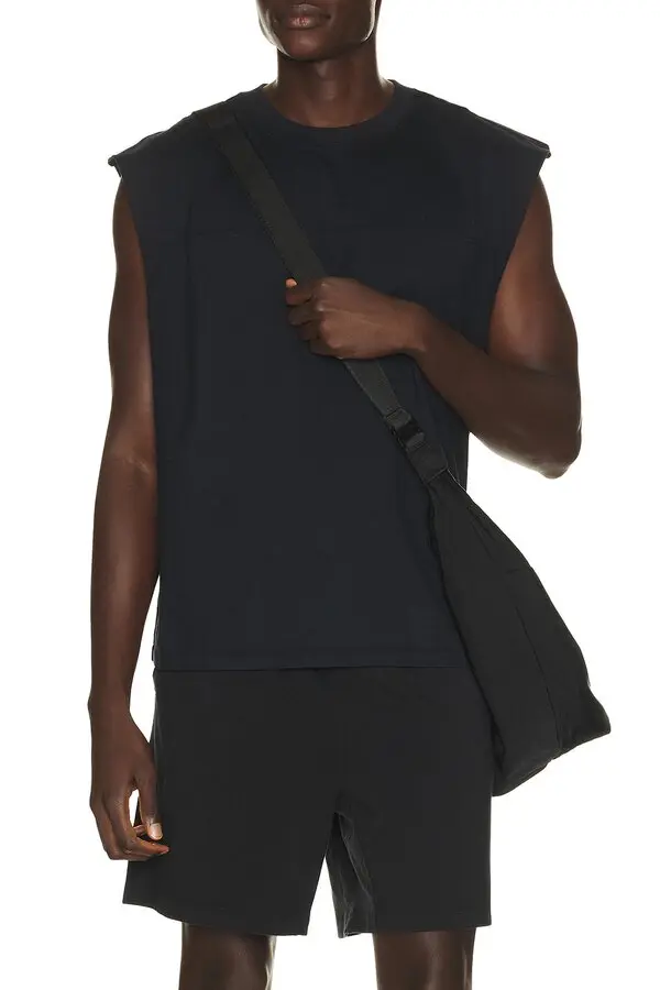 SKIMS Heavyweight Cotton Cropped Cutoff Tee In Cream - Obsidian