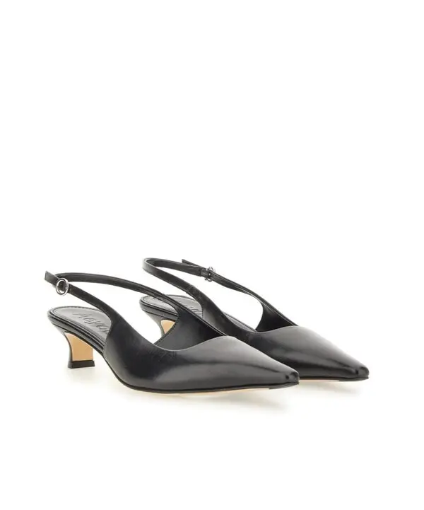 AeydĒ Pointed Toe Buckle Fastened Pumps