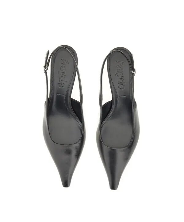 AeydĒ Pointed Toe Buckle Fastened Pumps