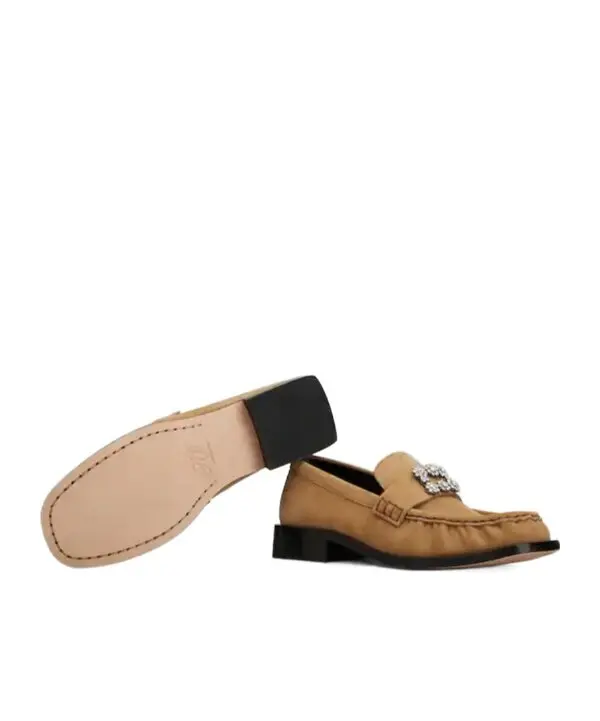 ROGER VIVIER Viv Moc Strass Loafers - Beige