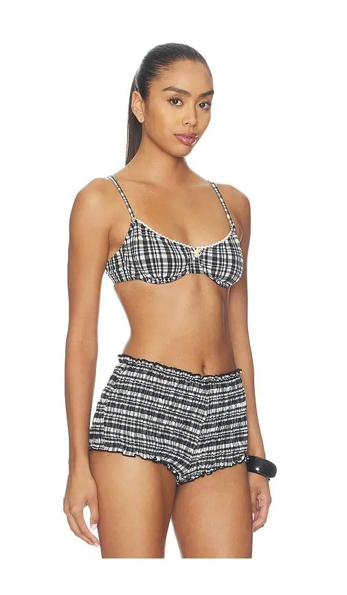 Solid & Striped The Daphne Bikini Top In Black
