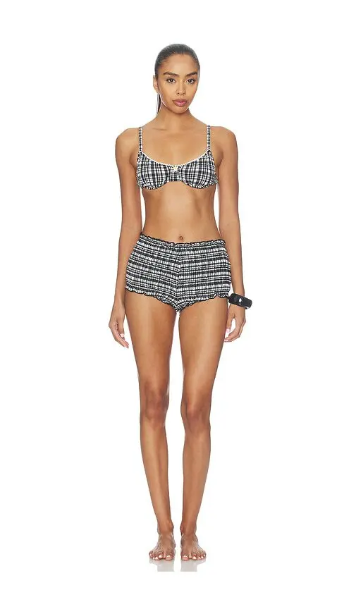 Solid & Striped The Daphne Bikini Top In Black