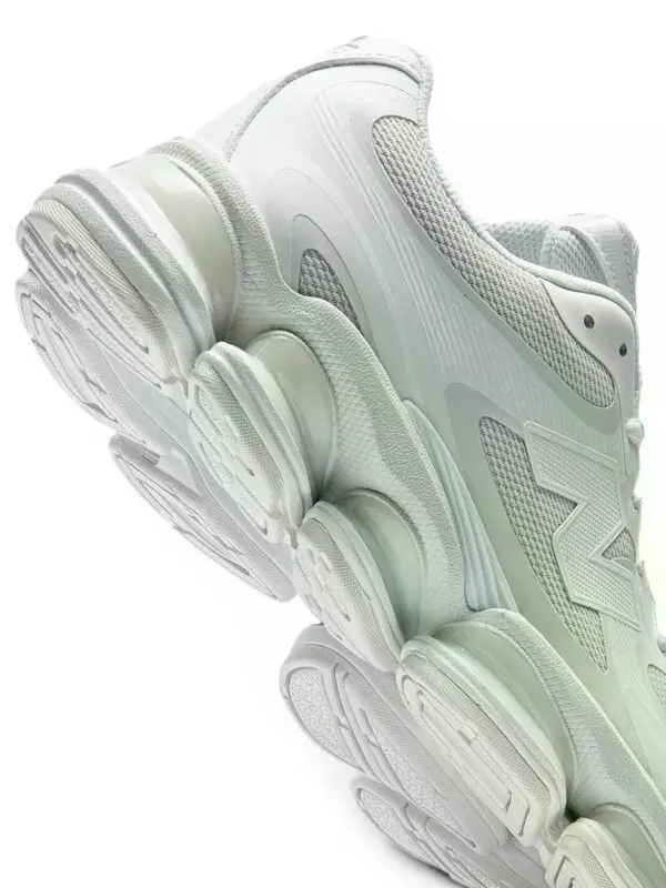 NEW BALANCE Abzorb 2000 Panelled Sneakers - White