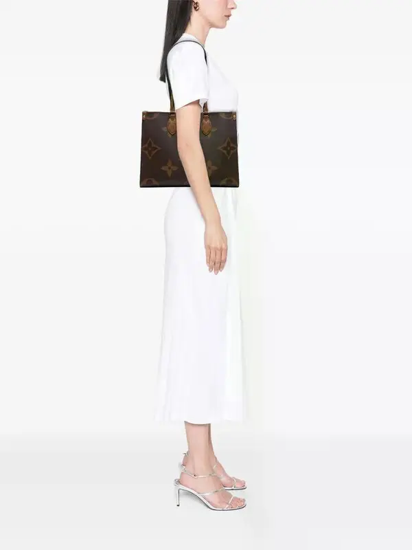 LOUIS VUITTON 2021 Monogram Reverse Giant Onthego Mm Satchel