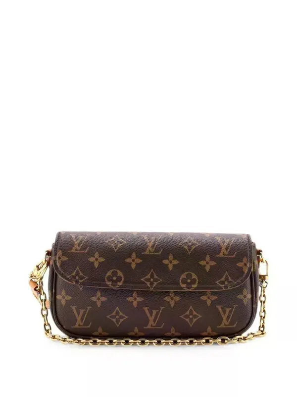 LOUIS VUITTON Ivy Wallet On Chain Monogram Canvas Shoulder Bag