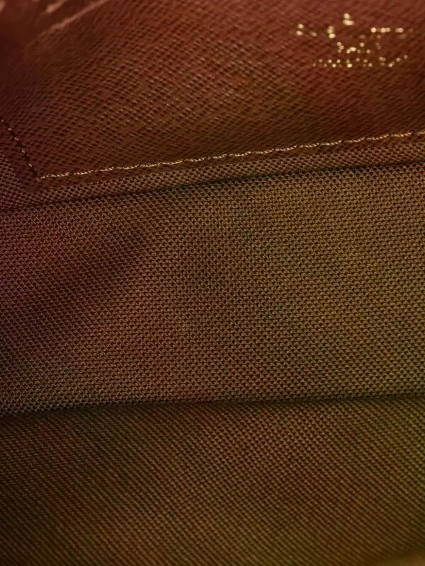 LOUIS VUITTON Ivy Wallet On Chain Monogram Canvas Shoulder Bag