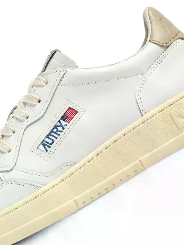 AUTRY Medalist Perforated Leather Sneakers - White