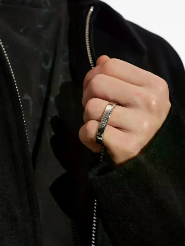 MAISON MARGIELA Tone Logo Engraved Double Rings