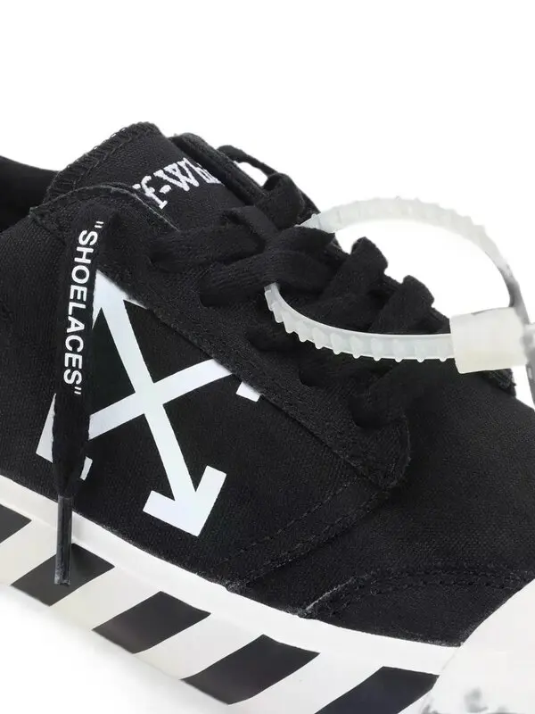 Off-White Vulcanized Vulcanized Sneakers