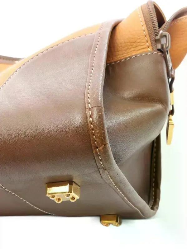 Loewe Amazona 40 Calf Leather Handbag - Neutrals