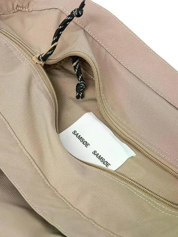 SAMSOE SAMSOE Logo-patch Shoulder Bag