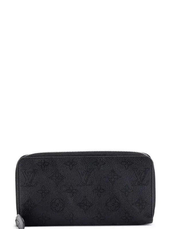 LOUIS VUITTON Zippy Wallet Mahina Leather Small Wallets - Black