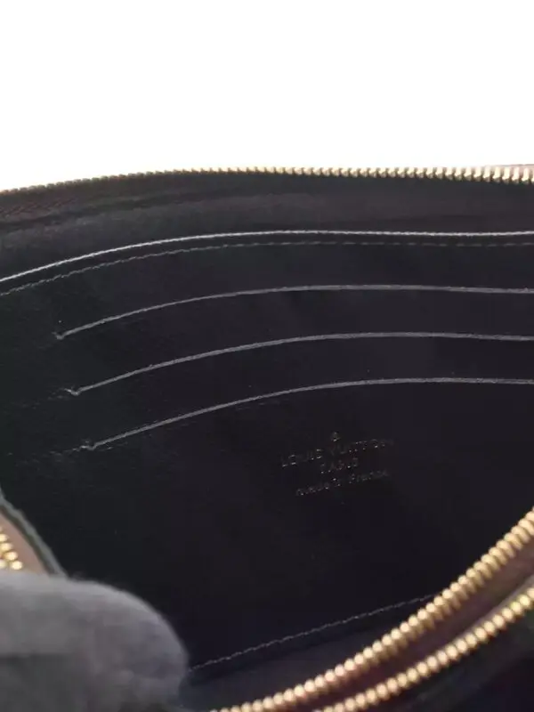 LOUIS VUITTON 2021s Monogram Giant Reverse Double Zip Shoulder Bag