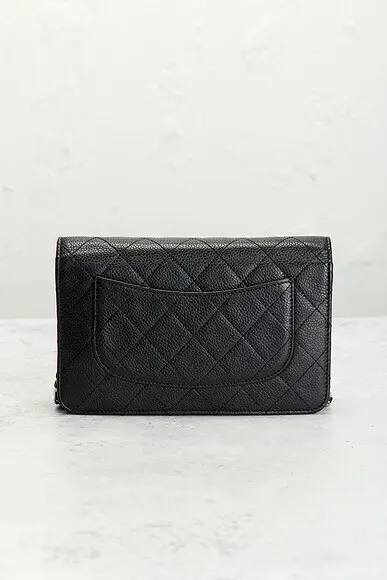 Chanel Caviar Classic Wallet On Chain