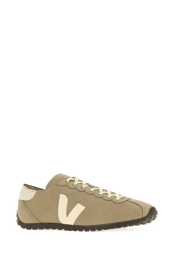 VEJA Dove Suede Cateyes Sneakers