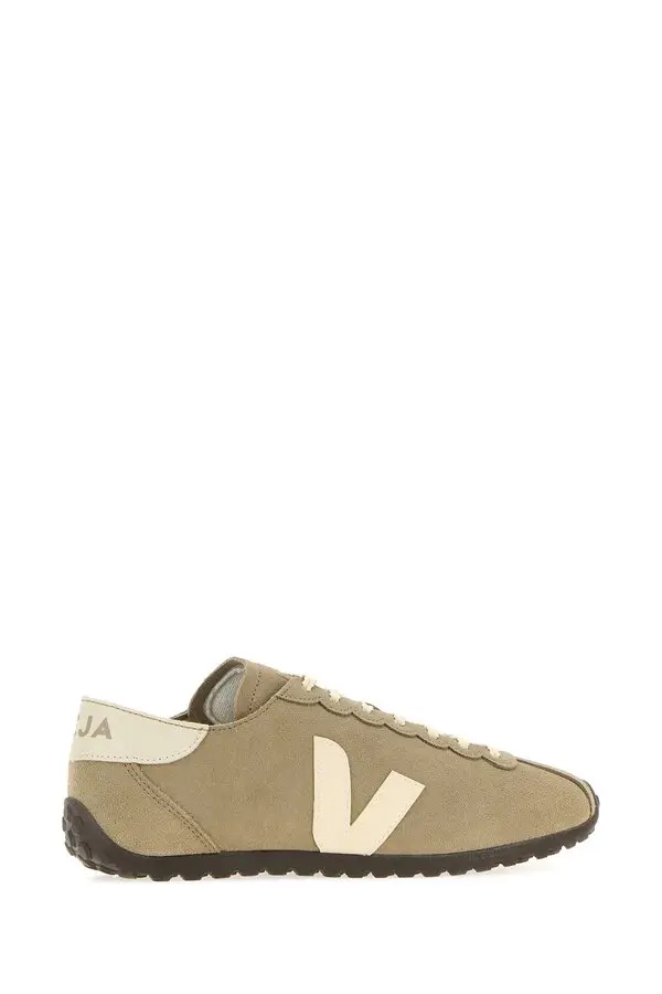 VEJA Dove Suede Cateyes Sneakers