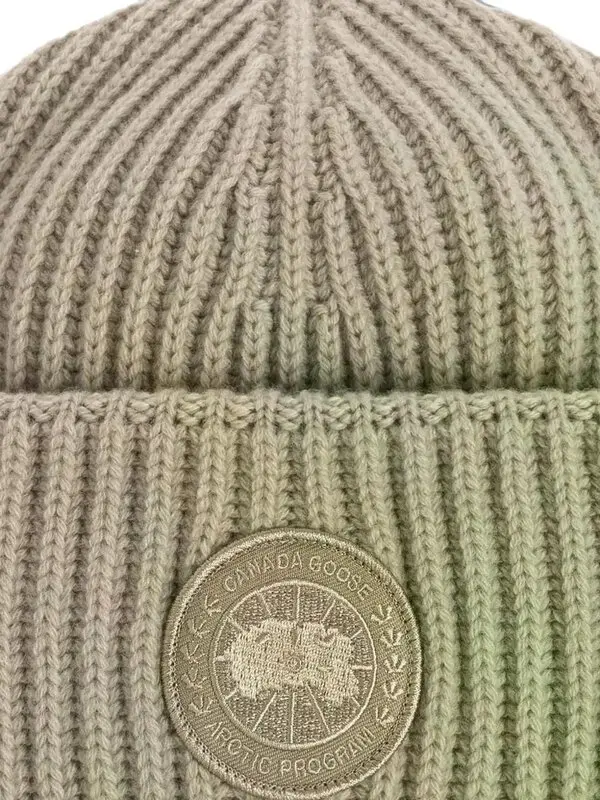 Canada Goose Ribbed Knit Beanie Hat - Neutrals
