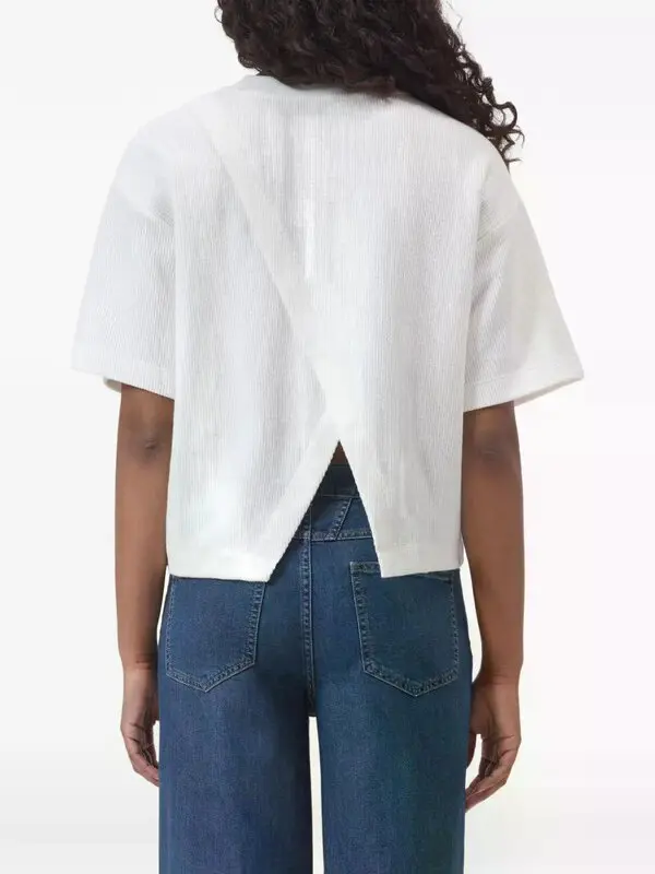Closed Ribbed Back Slit T-shirt