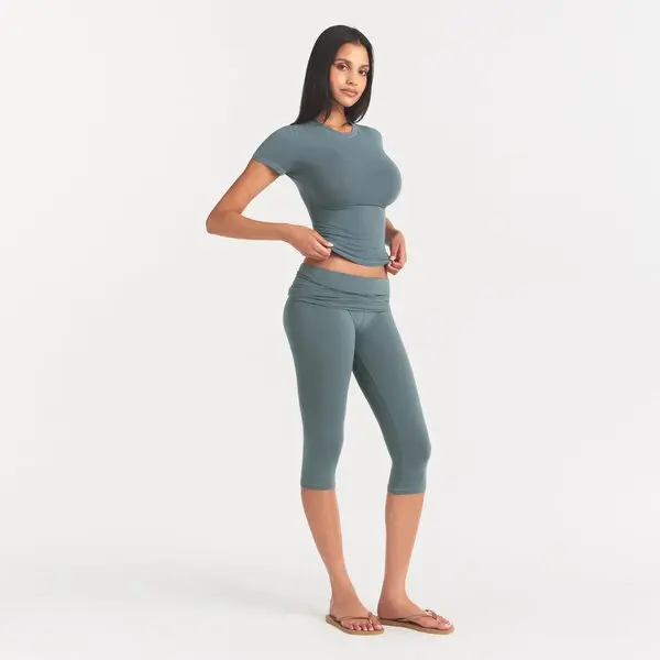 SKIMS Foldover Capri | Blue | | Cotton Jersey