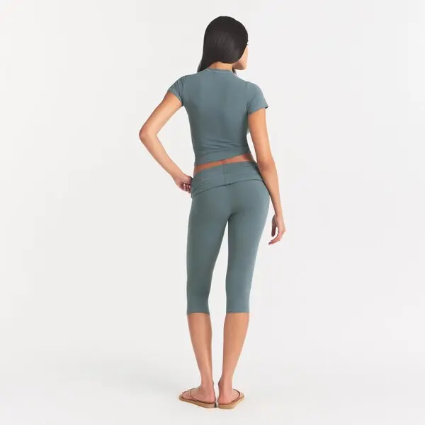 SKIMS Foldover Capri | Blue | | Cotton Jersey