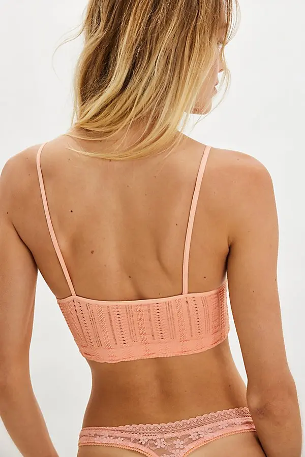 INTIMATELY Heirloom Seamless Longline V-neck Bralette At