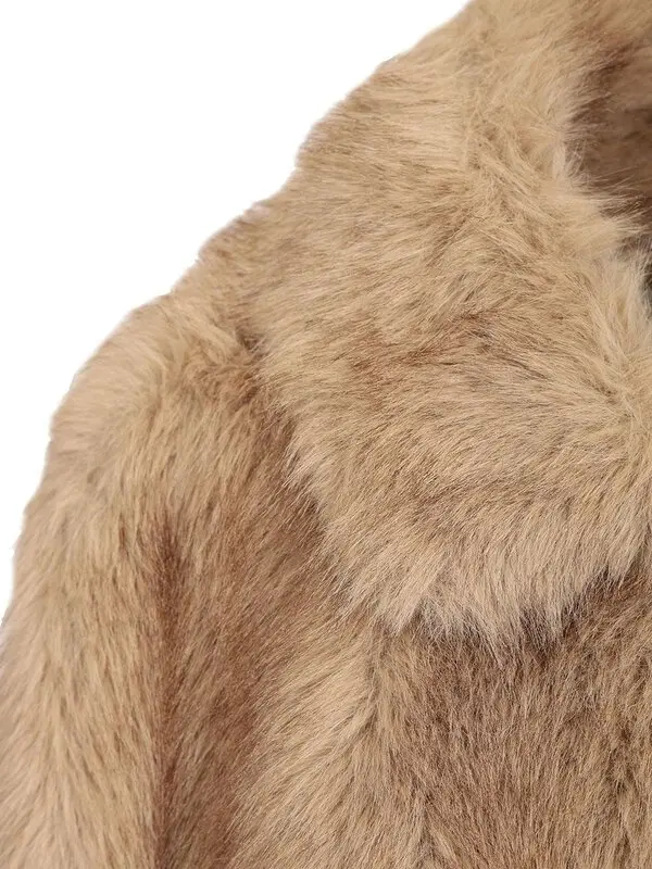 Max Mara Short Fur Coat With Shirt Collar - Cream