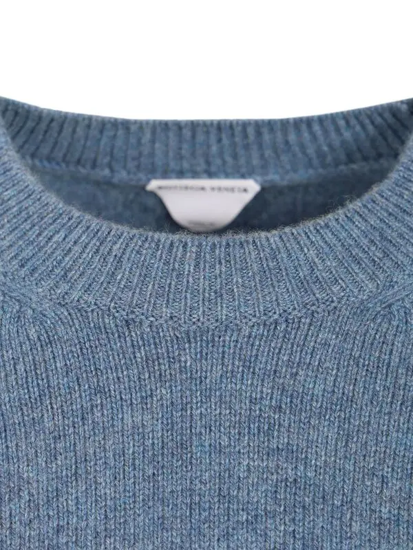 Bottega Veneta Medium Weight Cashmere Sweater With Woven Leather Elbow Patches - Blue