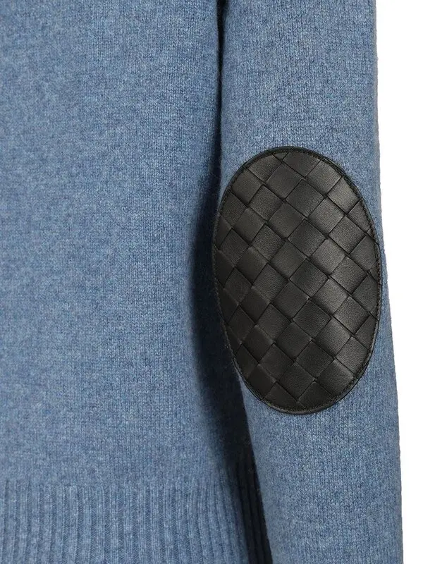Bottega Veneta Medium Weight Cashmere Sweater With Woven Leather Elbow Patches - Blue