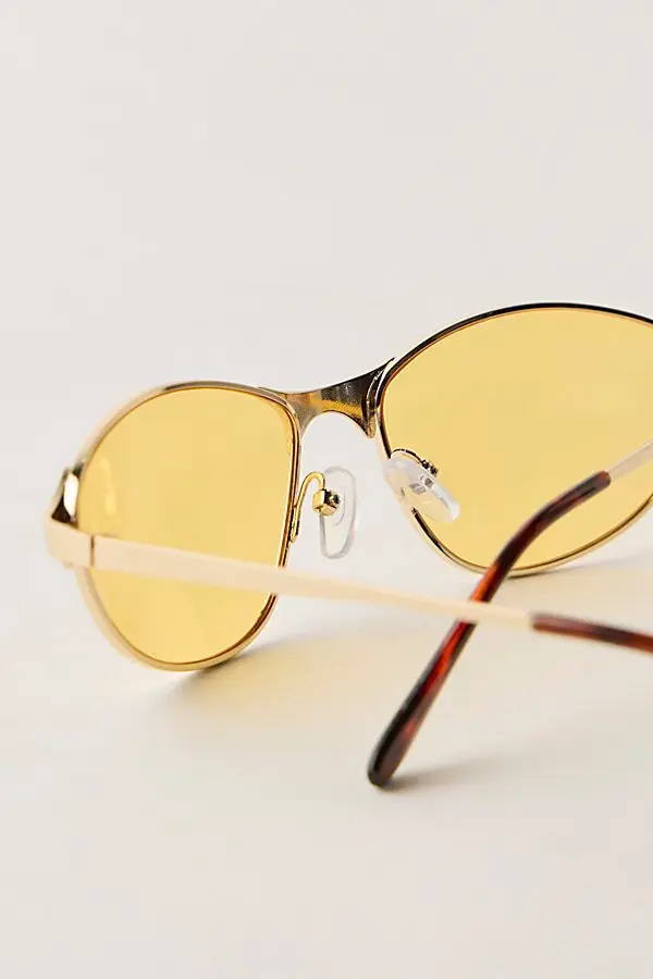 Free People Crosby Metal Cat Eye - Gold/yellow Lens