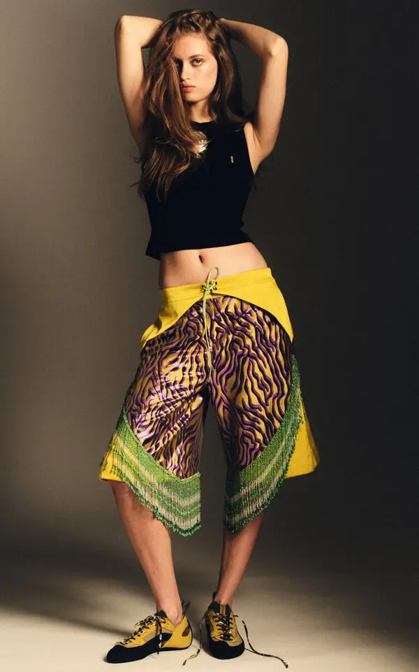 DAR ZÉRO STUDIO Exclusive Neoprene Cropped Top